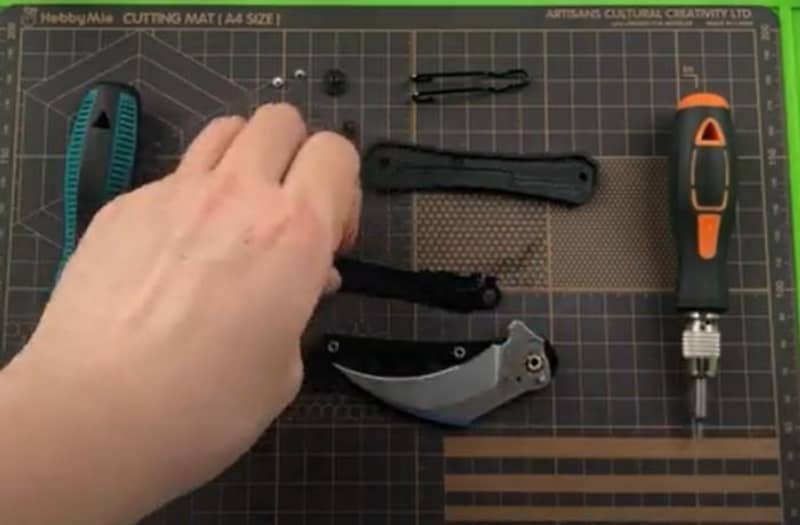 Shieldon’s Scythe DC01A: Step-by-Step on How to Disassemble the Knife ...