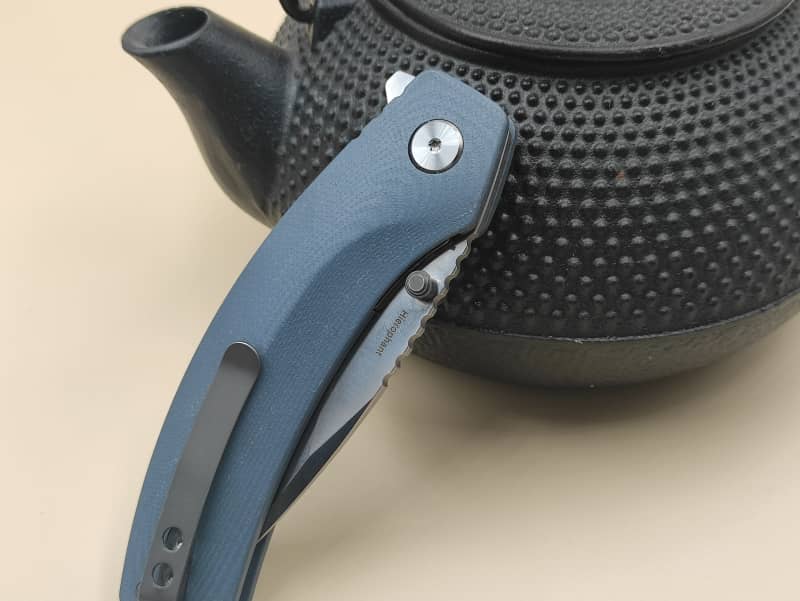 Choosing the Perfect Pocket Clip for Your Knife: A Blend of ...